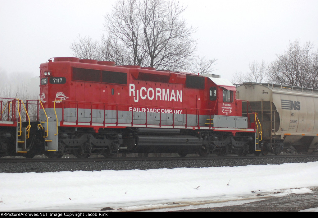 RJ Corman SD40-2 7117